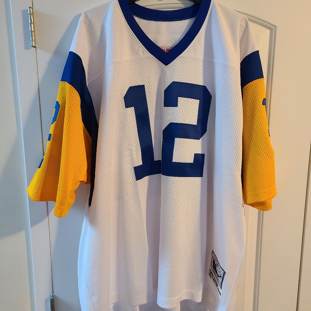 Official Mitchell & Ness Throw Back - Gem